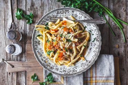 Maccheroni al ferretto with “ortolana” sauce – Pastaio Maffei La pasta ...